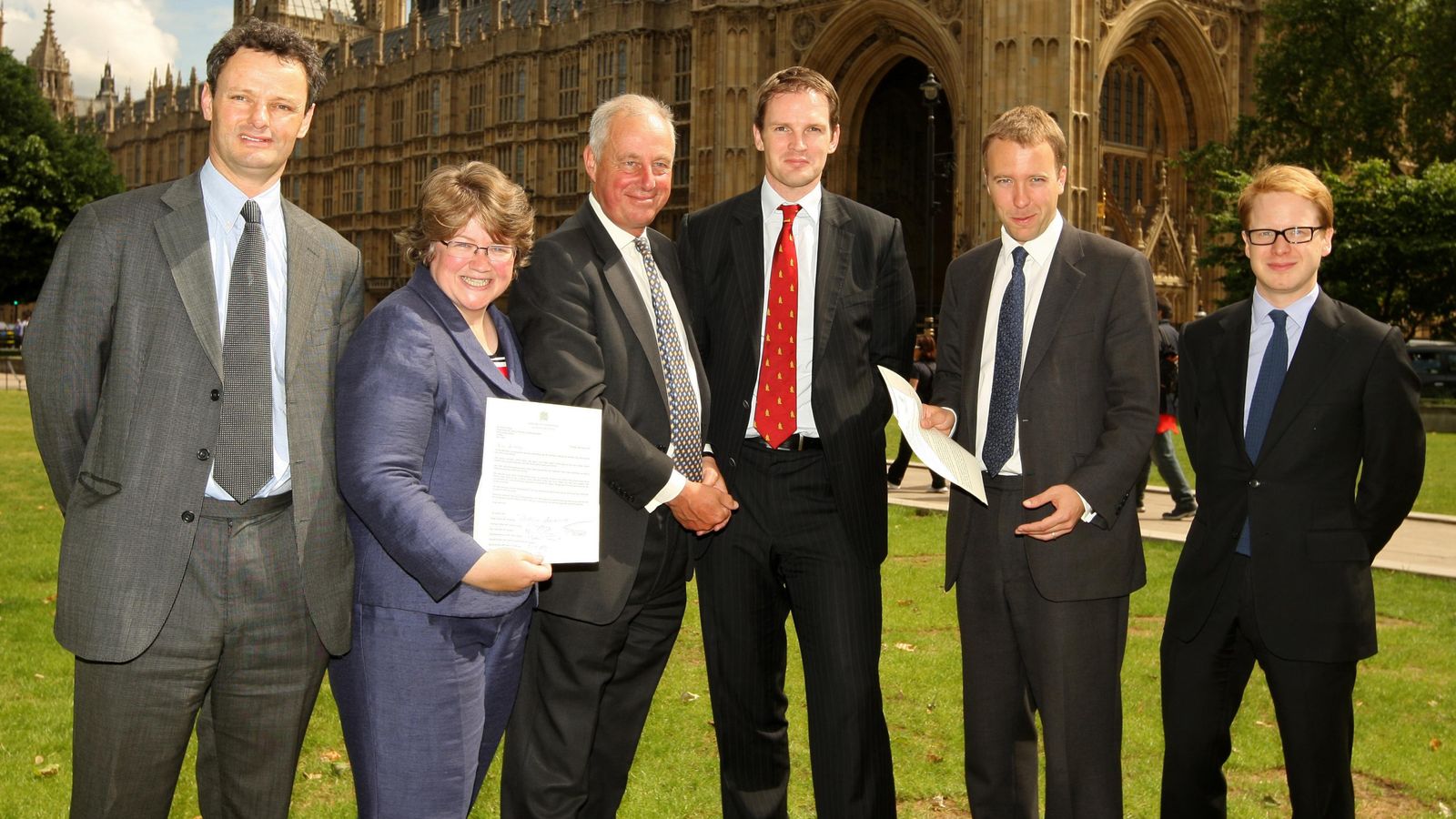 Who is Therese Coffey? The new karaoke-loving health secretary who ...