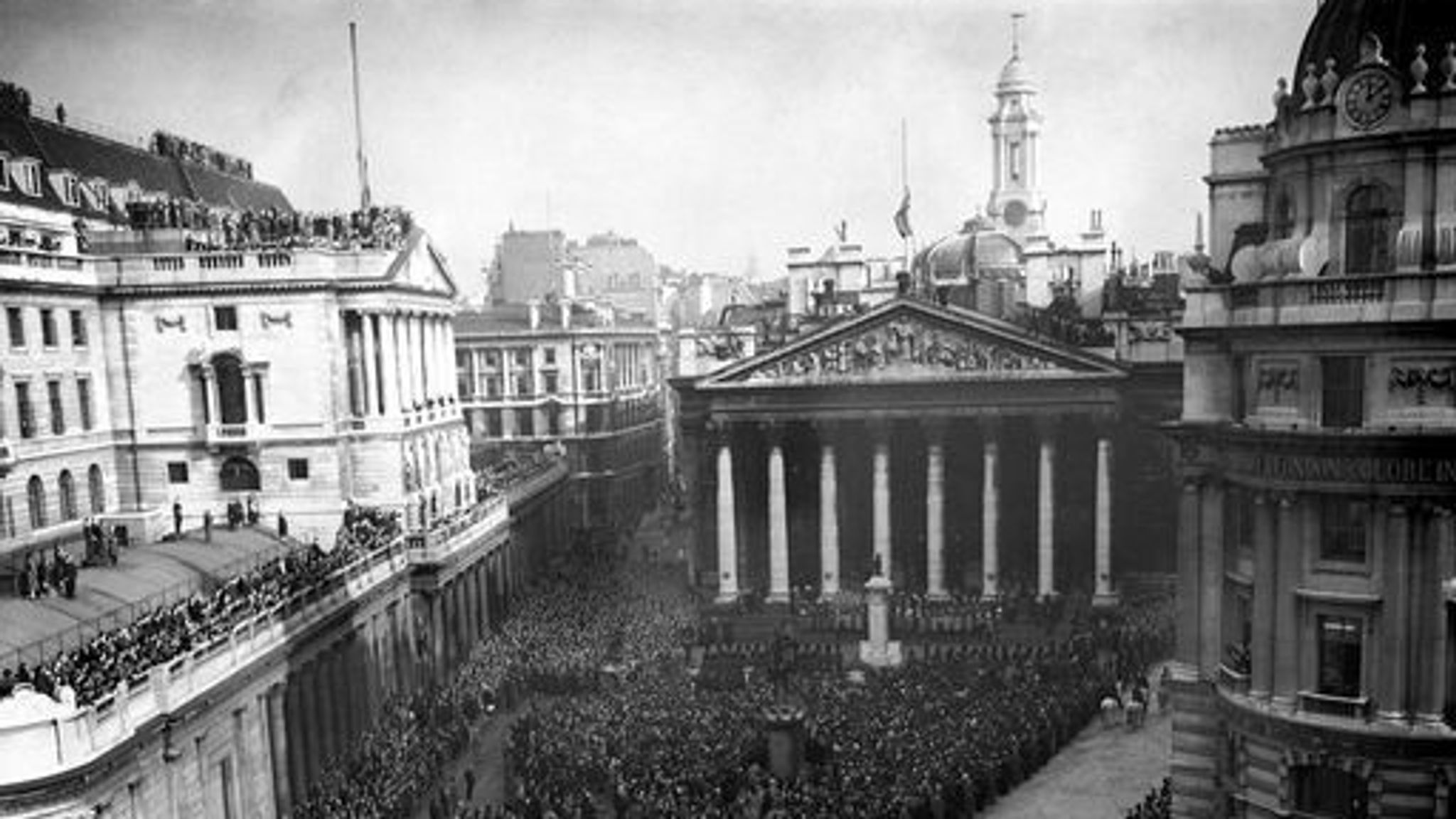 Queen's death: What is the Accession Council and how does it proclaim a ...