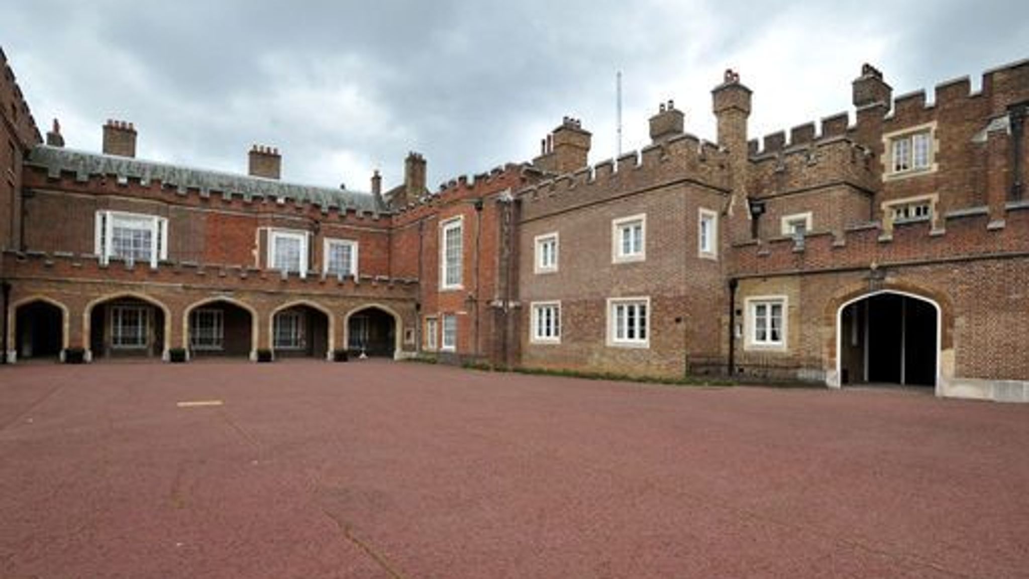 Queen's death: What is the Accession Council and how does it proclaim a ...