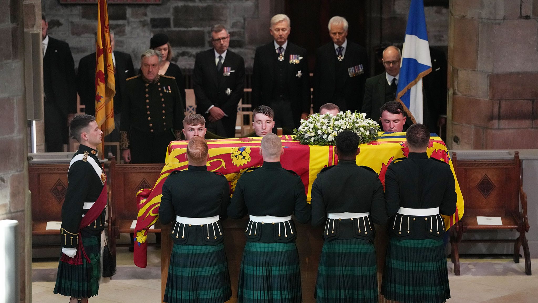 King leads procession behind Queen's coffin through Edinburgh | Scoop ...