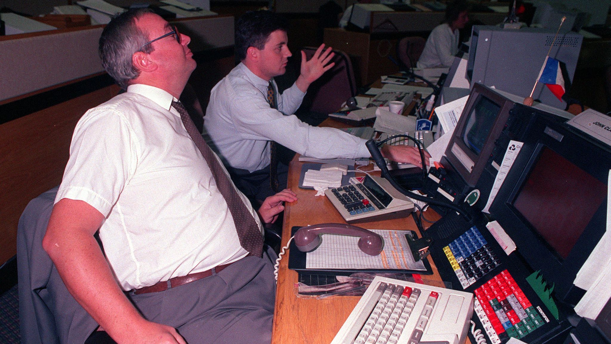 Sterling's plunge is laden with irony 30 years on from Black Wednesday ...