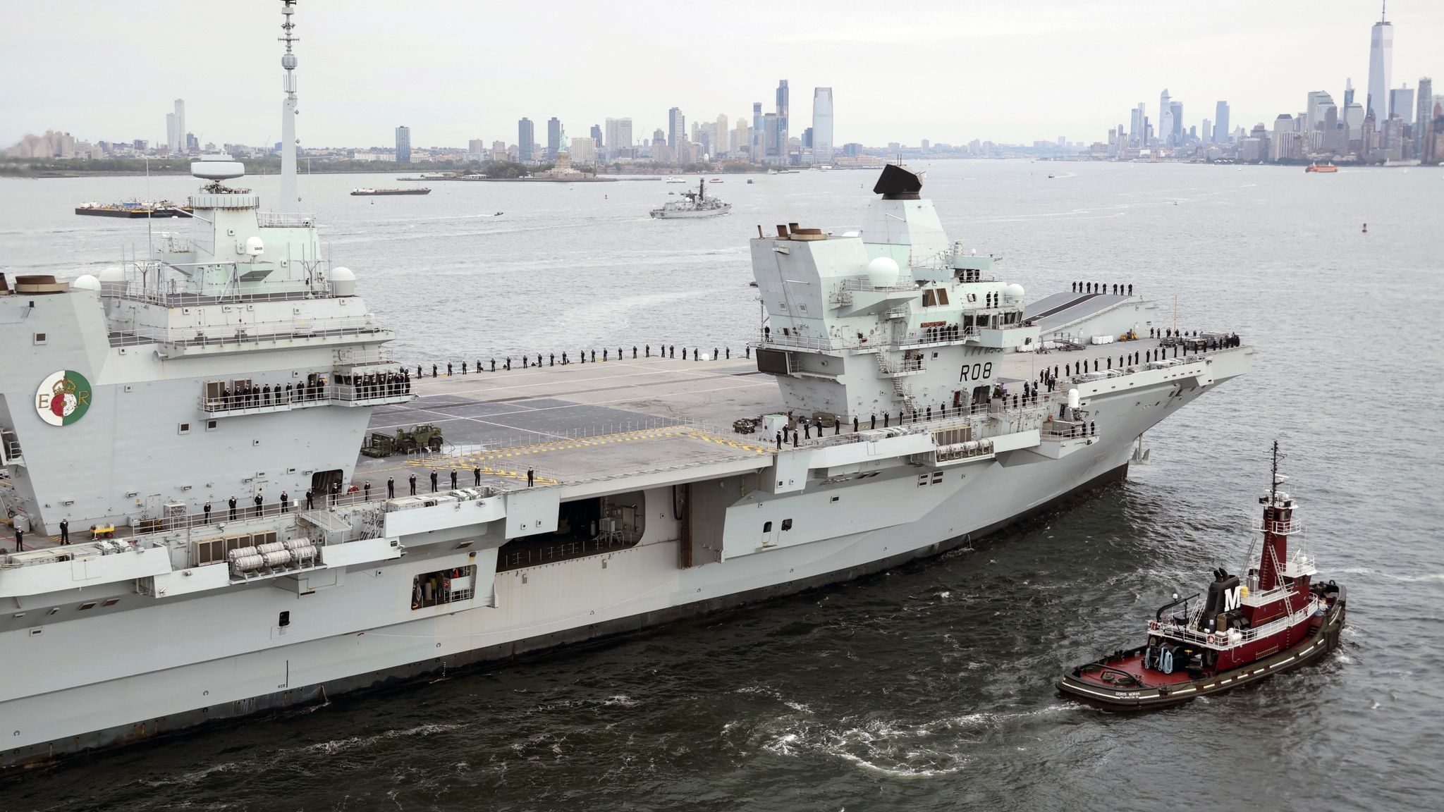 HMS Queen Elizabeth anchors in New York as Liz Truss says she wants to ...