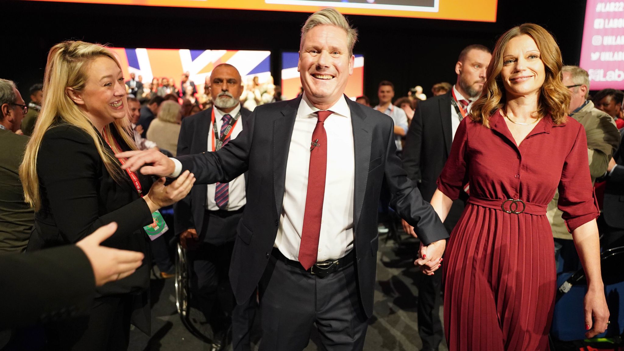 Labour pledges to create publicly owned energy company to 'cut bills ... Labour pledges to create publicly owned energy company to 'cut bills ...