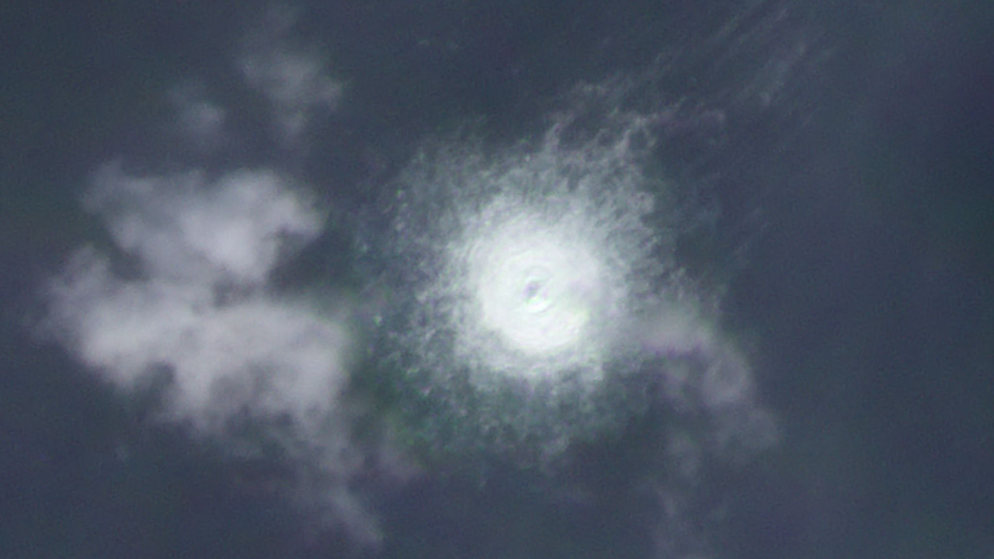 Undersea 'blasts' recorded at same time Russia-Germany gas pipelines ...