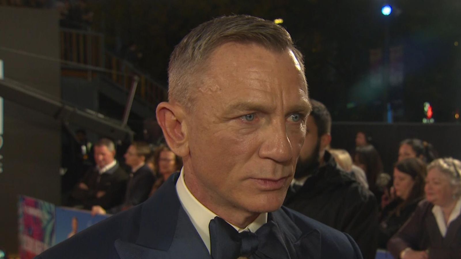 Daniel Craig on 'amazing experience' of filming Knives Out sequel ...