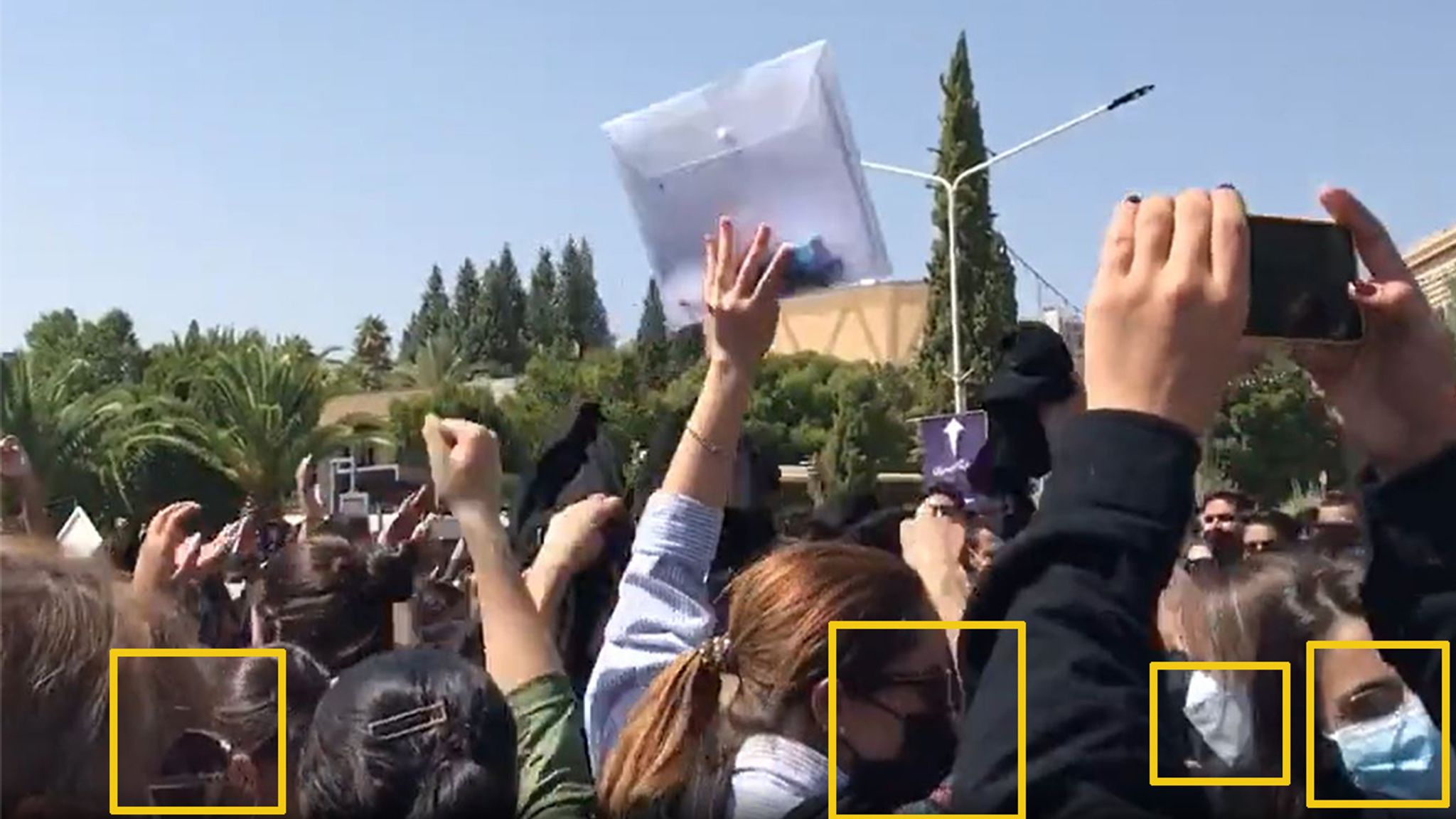 Iran protests: Government uses internet 'kill-switch' as tech savvy ...