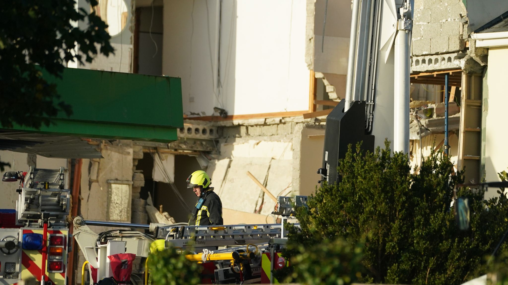 Donegal explosion: Teenage girl among 10 people killed in Ireland ...