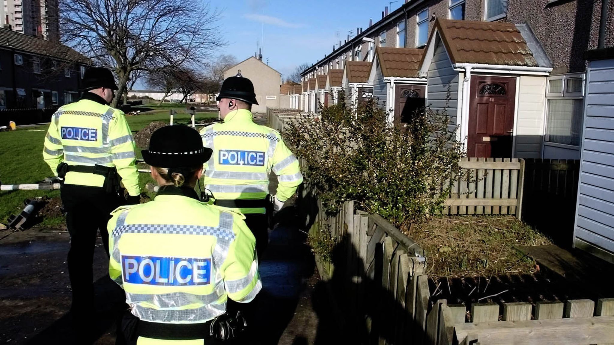 Police officers will attend 'all at home burglaries' for first time ...