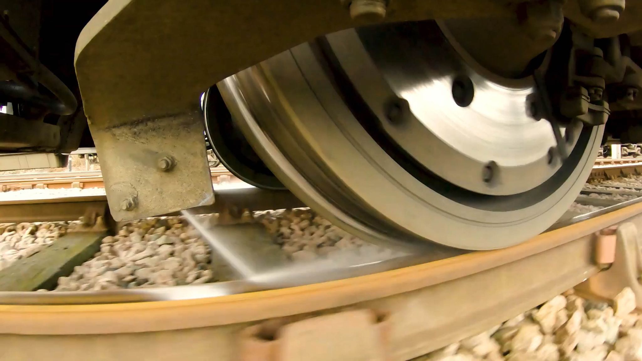 Train firm rolls out water spray tech to tackle 'leaves on line ...