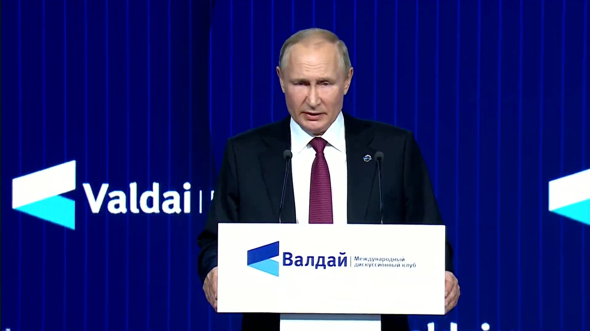 Boris Johnson says Vladimir Putin 'would be crazy' to use tactical ...