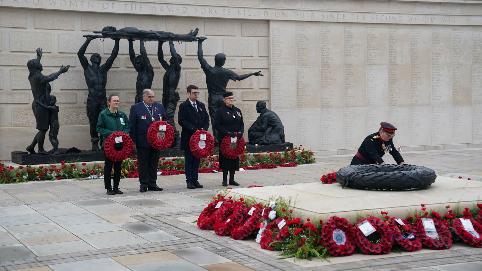 King leads first Remembrance Sunday service at Cenotaph as monarch ...