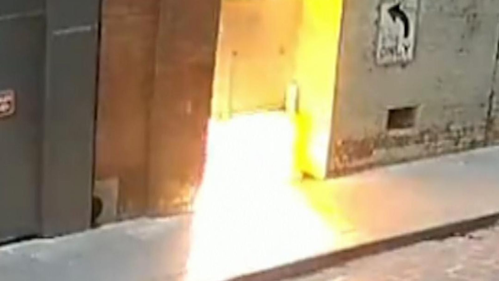Australia: Man causes explosion attempting to steal copper from ...