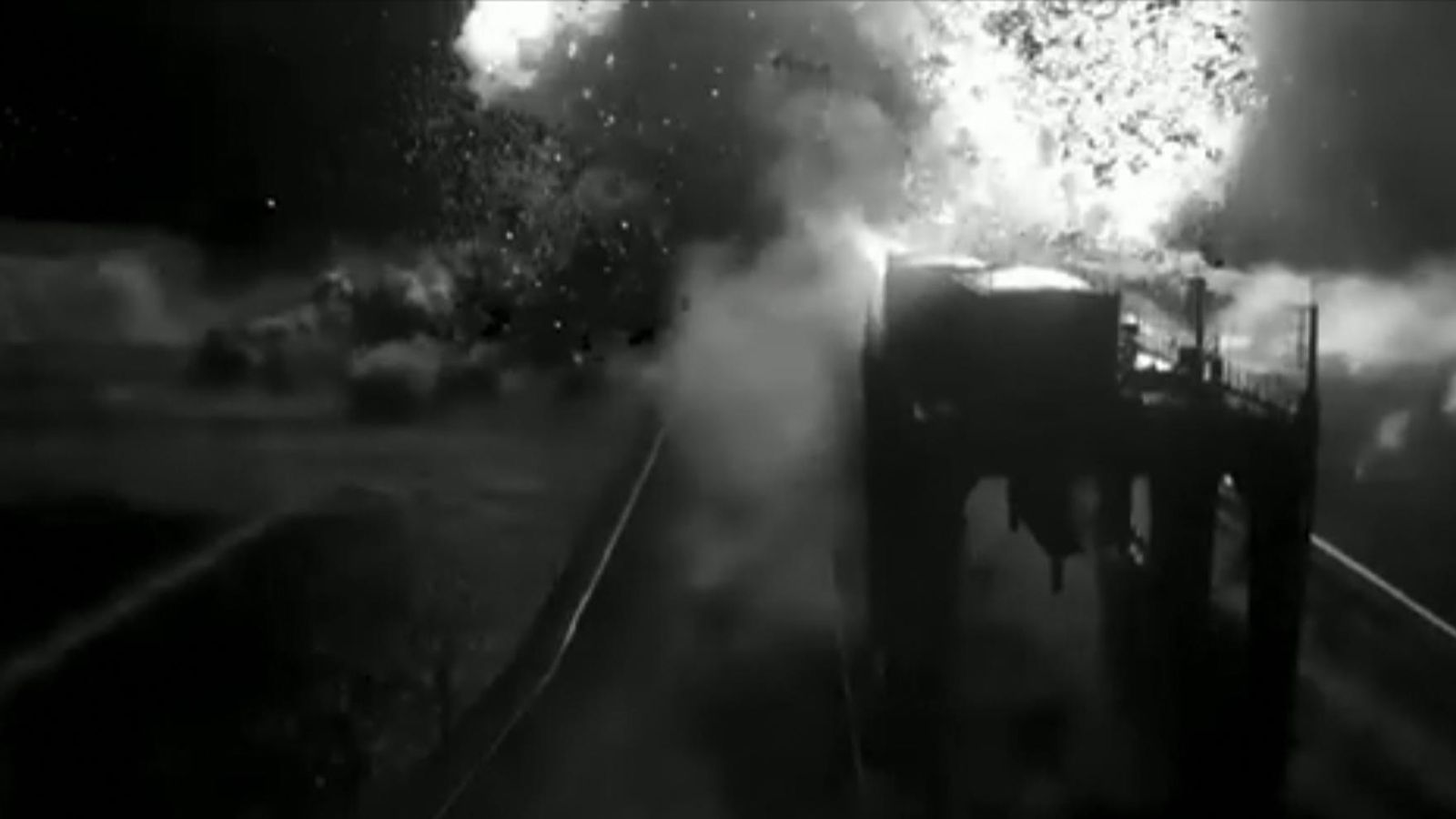 Ukraine war: Moment huge explosion rocks key dam near Kherson | World ... Ukraine war: Moment huge explosion rocks key dam near Kherson | World ...