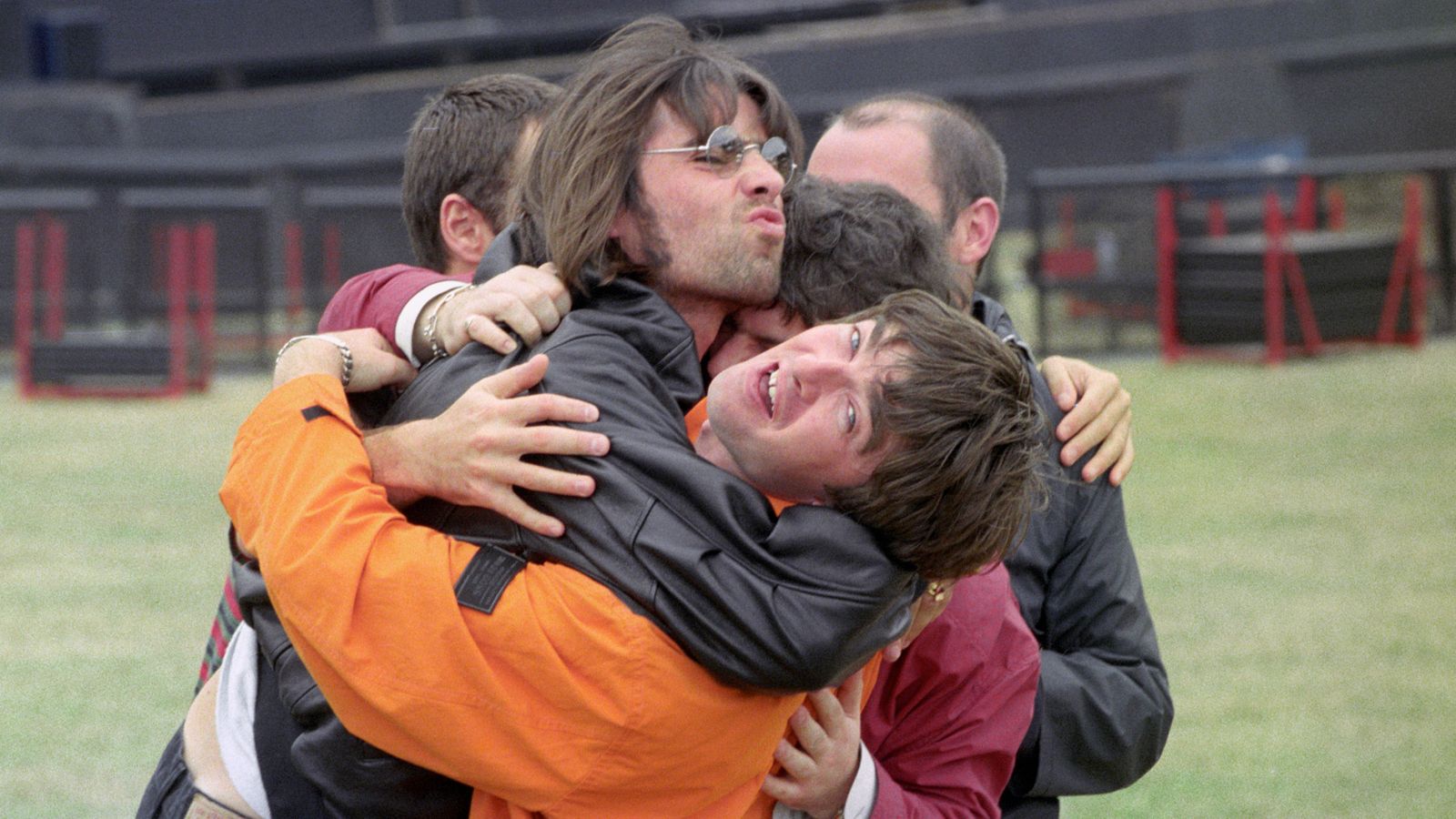 Oasis reunion: The story of the rock 'n' roll Gallagher brothers so far ...