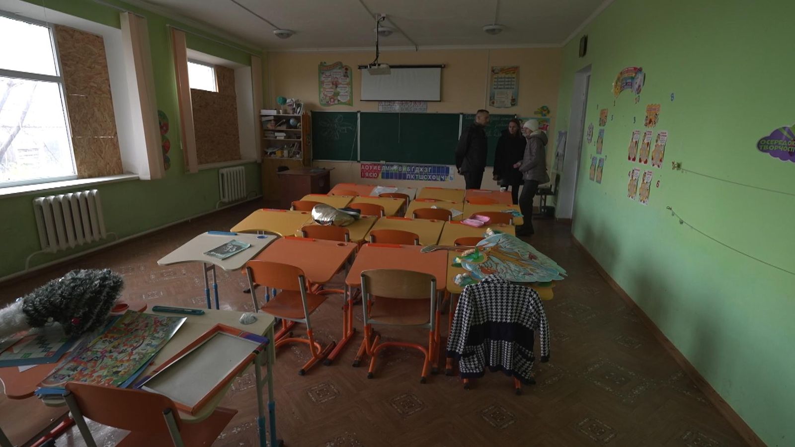 Ukraine war: School frozen in time after it was used as bomb shelter ...