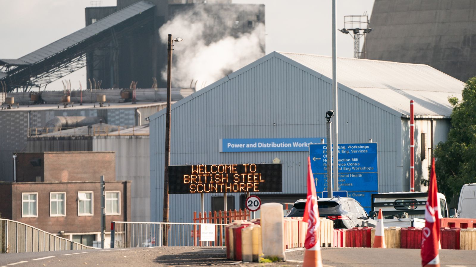 Shapps to hold crunch talks with British Steel owner amid spectre of ...