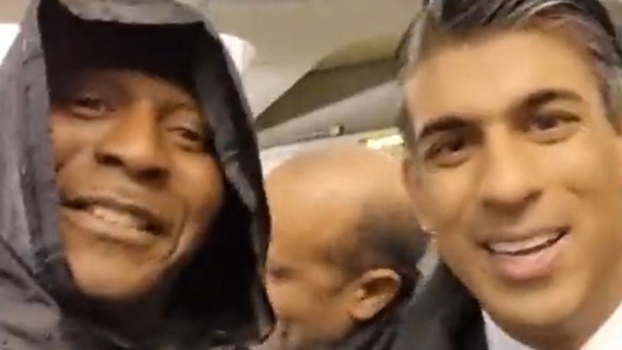 Rishi Sunak sells poppies at Westminster Tube station during rush hour ...