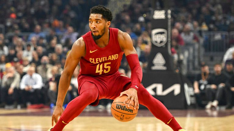 'Roll, young man roll!' - Donovan Mitchell dances his way through ...