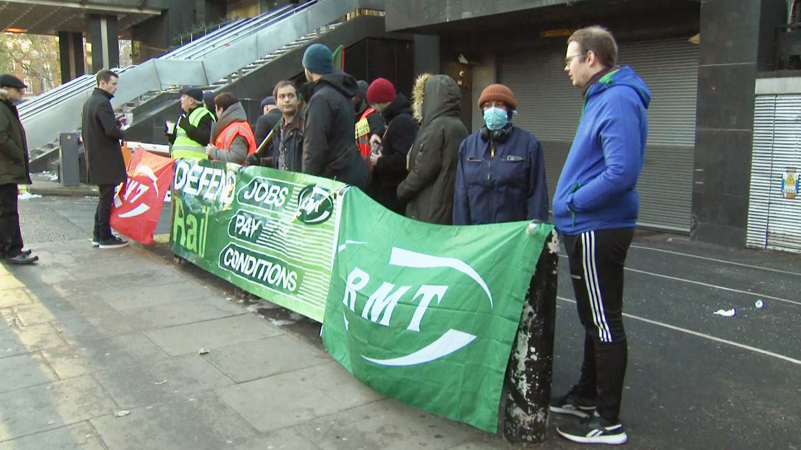Train strikes: 20,000 RMT railway workers to walk out on eve of FA Cup ...