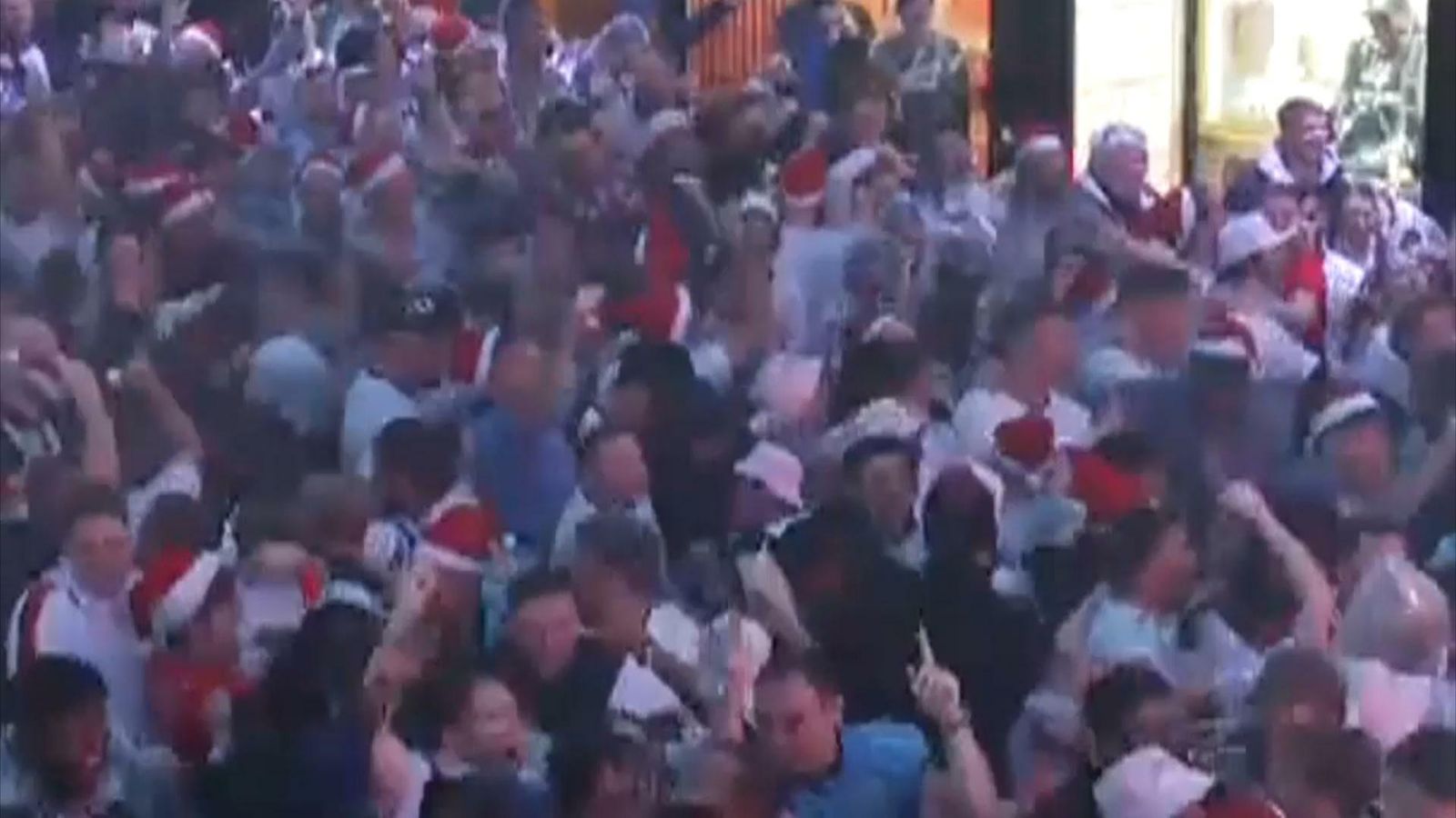 World Cup 2022: England fans celebrate first two goals against Senegal ...