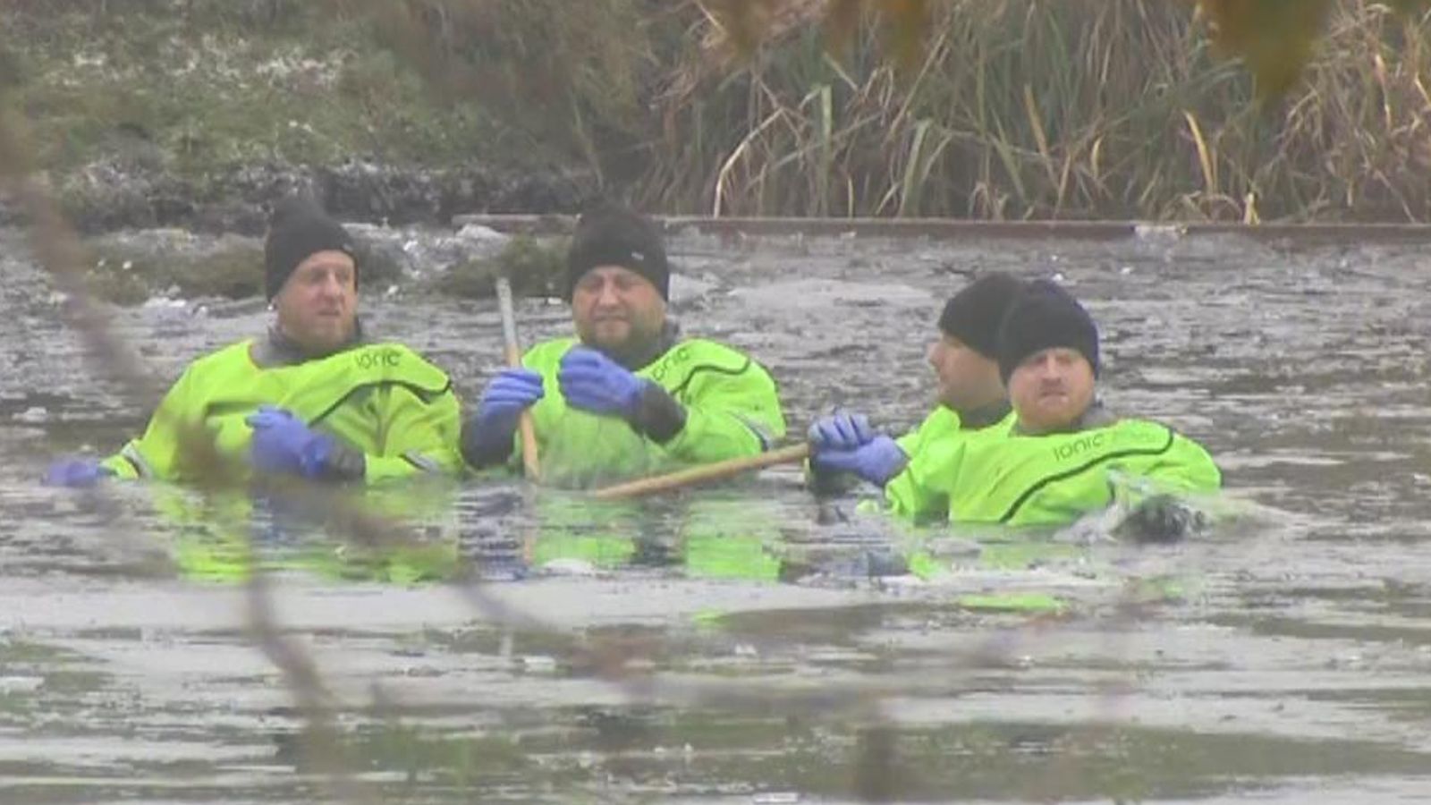 Solihull lake deaths: Boy got his leg stuck in ice & others tried to ...