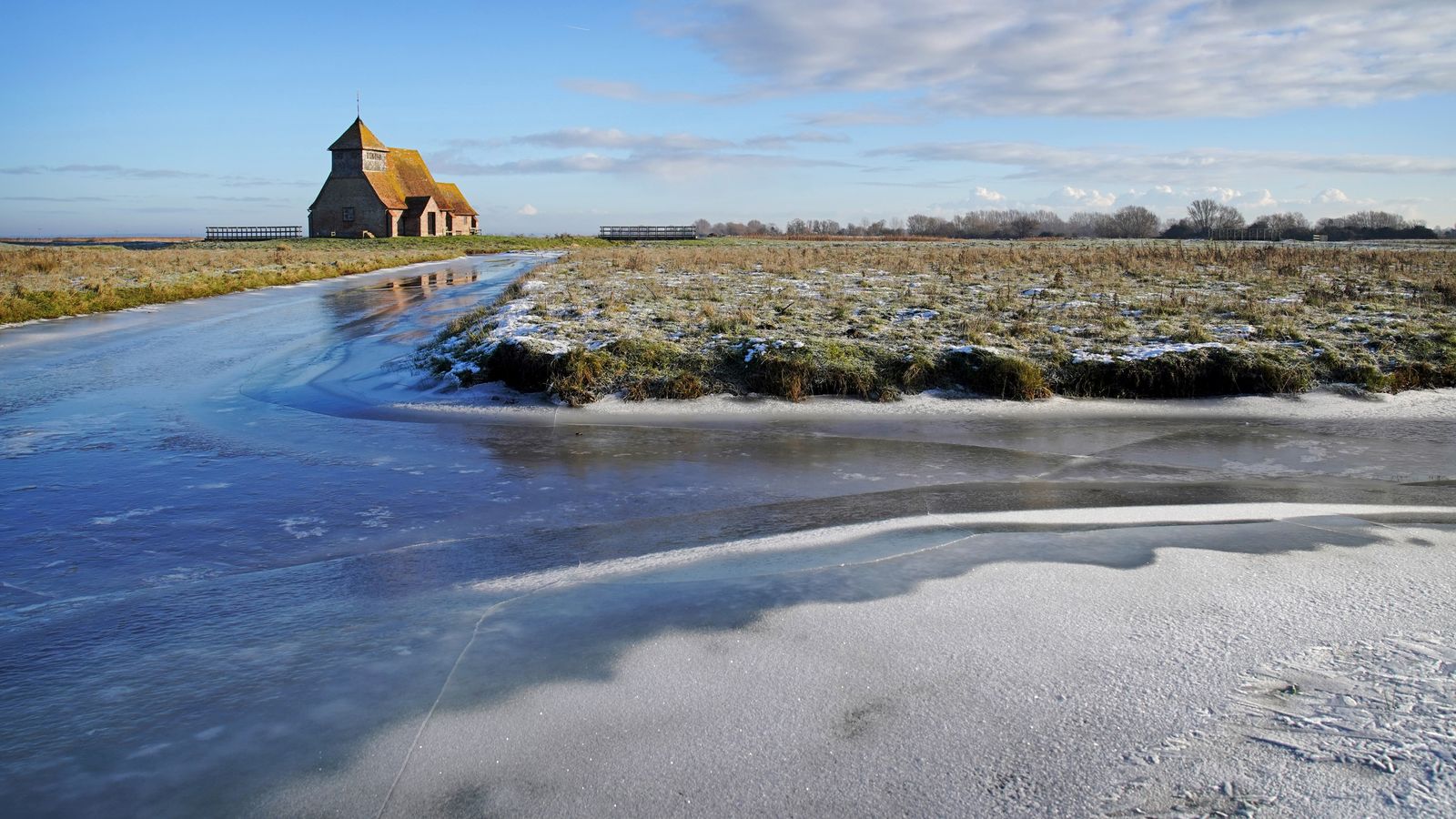 UK weather: Weekend set to bring snow for most of UK | UK News | Sky News