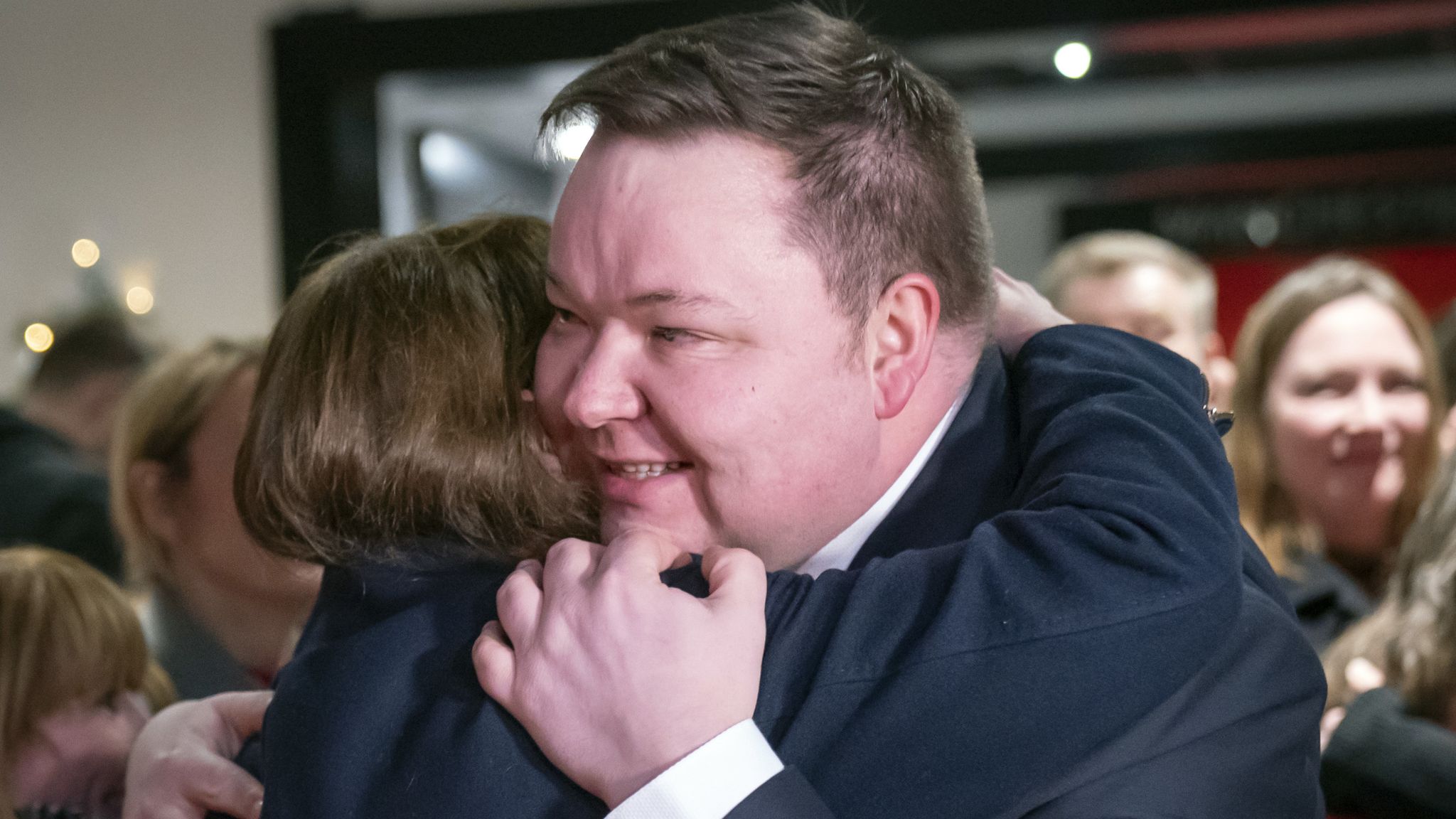 No 'Fergie time' needed as Reds cruise to victory in Stretford and ...