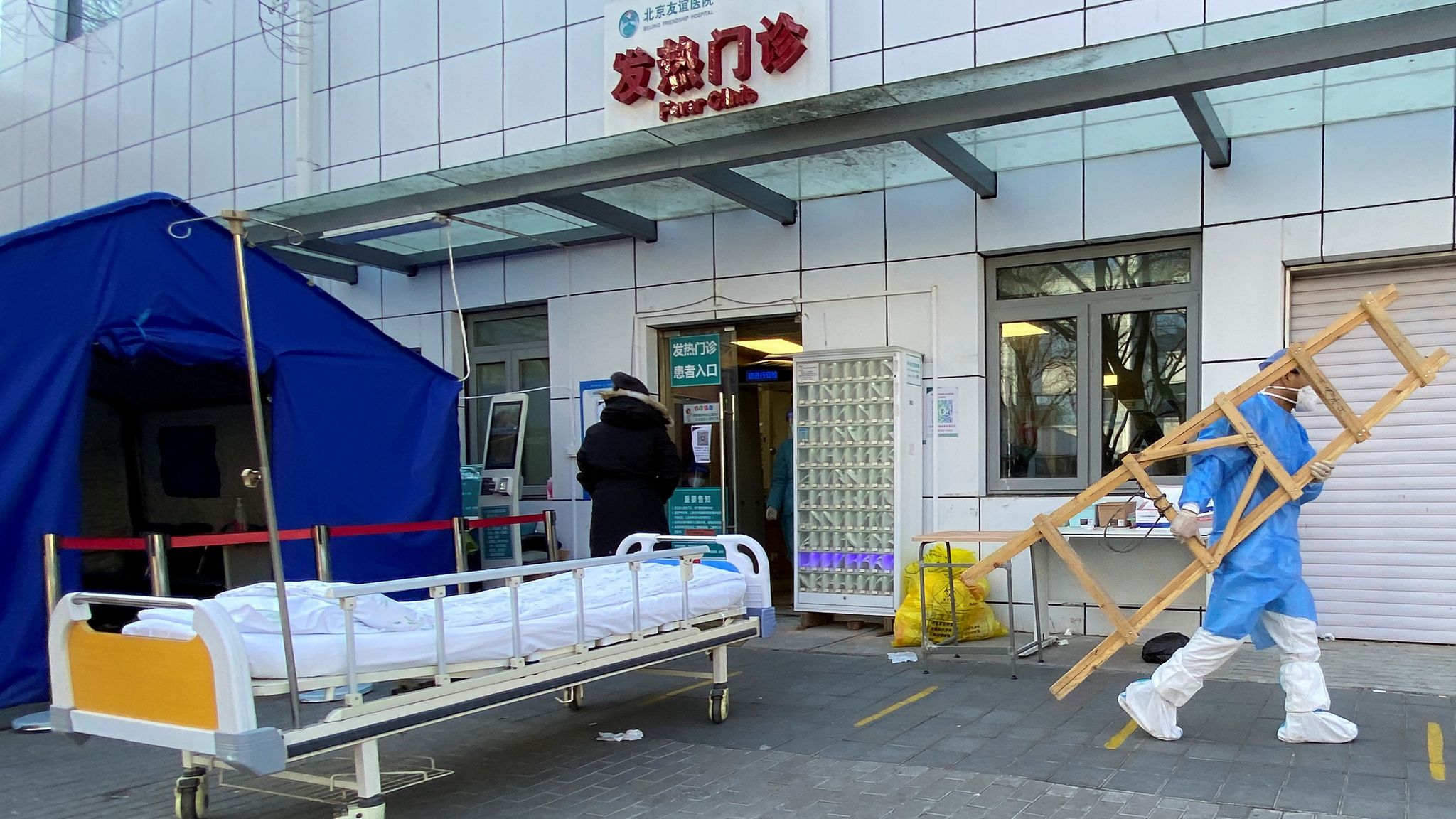 China to end COVID quarantine for international arrivals from 8 January ...