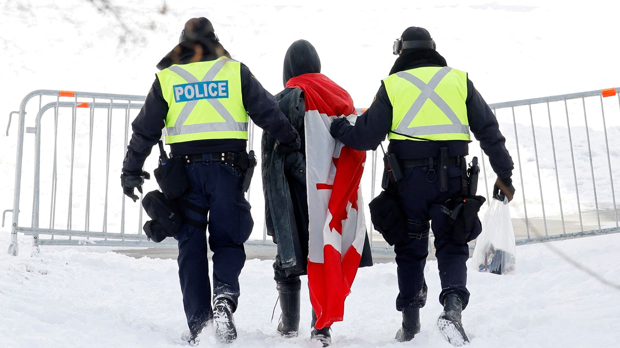 Lockdowns, protests and Omicron - what happened around the world with ...