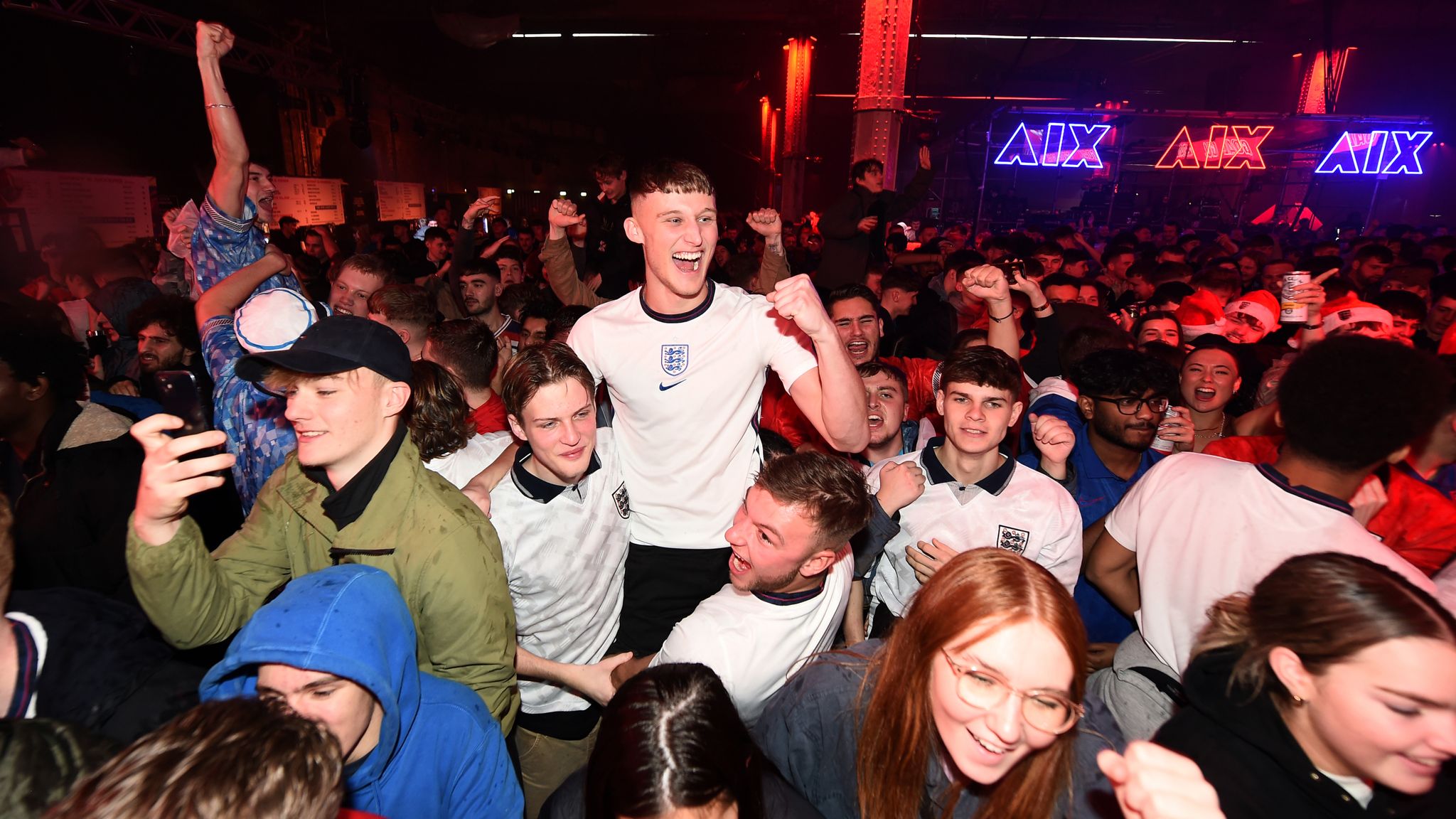 In pictures: England fans celebrate convincing World Cup victory over ...