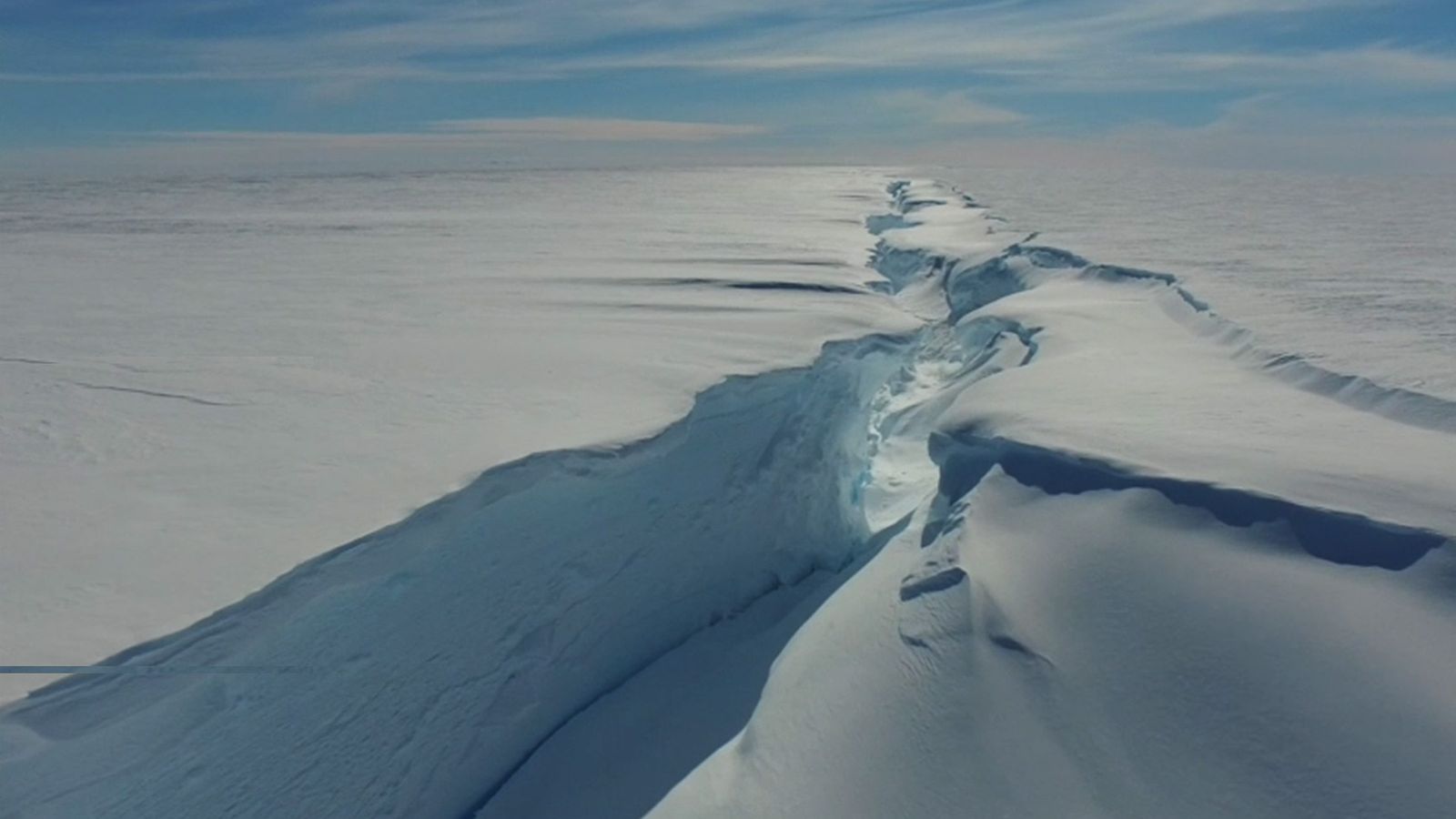 Brunt Ice Shelf: Giant iceberg breaks away from Antarctic ice shelf ...