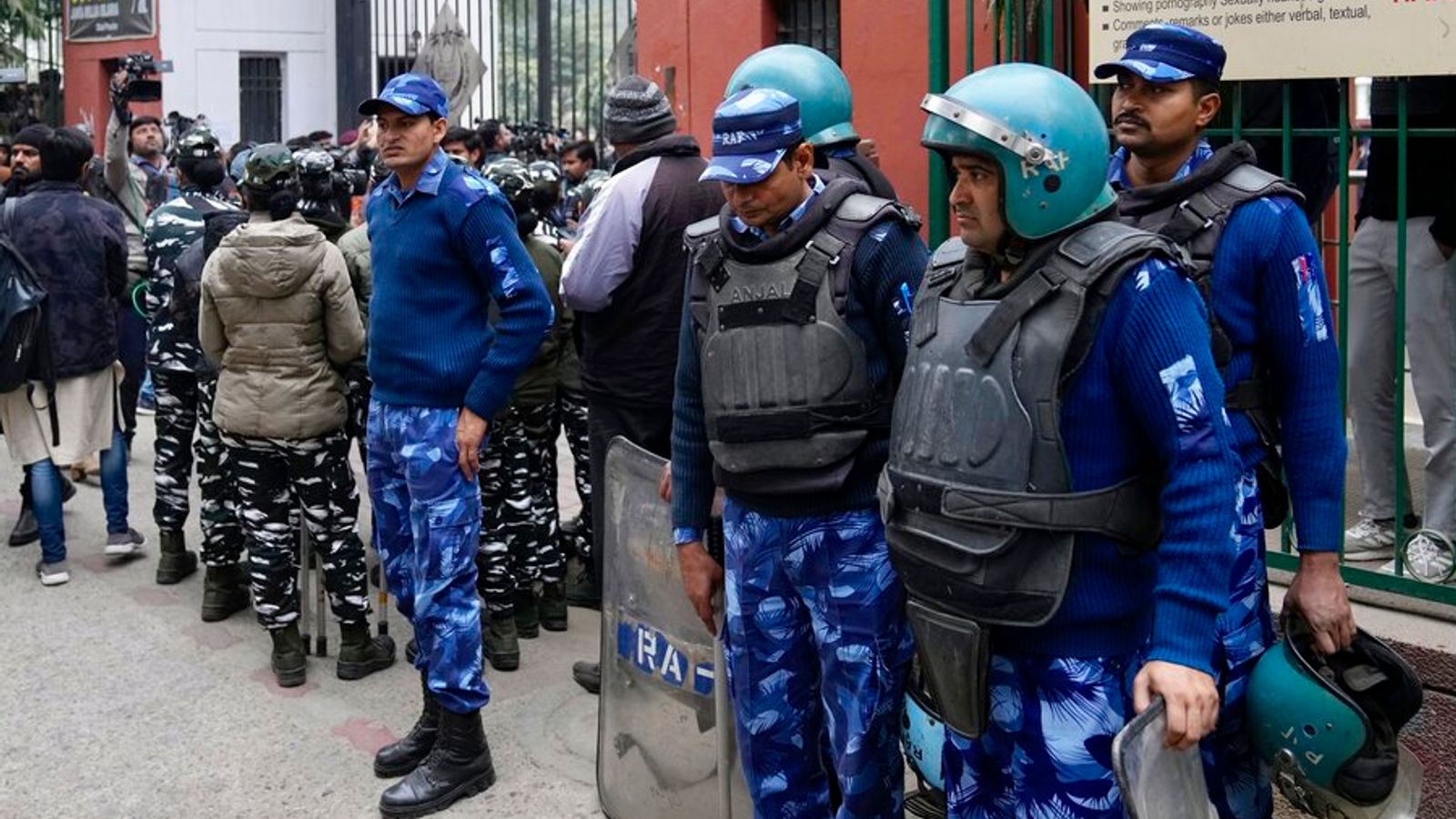 India: Police and students clash as tensions rise over banned BBC ...