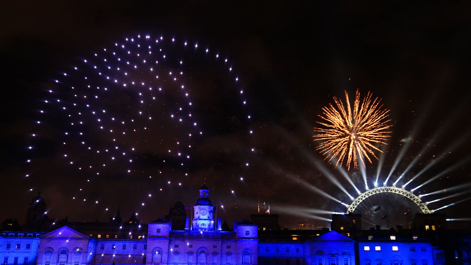 London's New Year fireworks display includes tribute to the Queen and ...