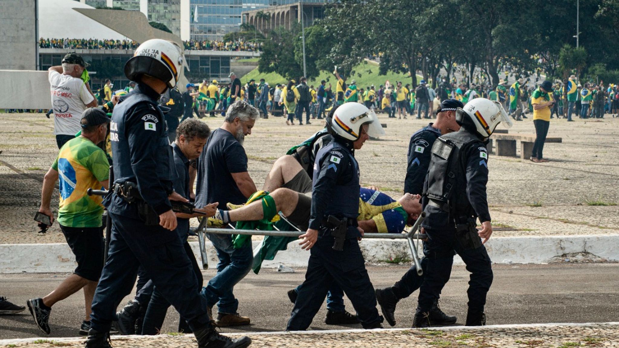 Two years after the Capitol riots in the US - Brazil now faces the ...