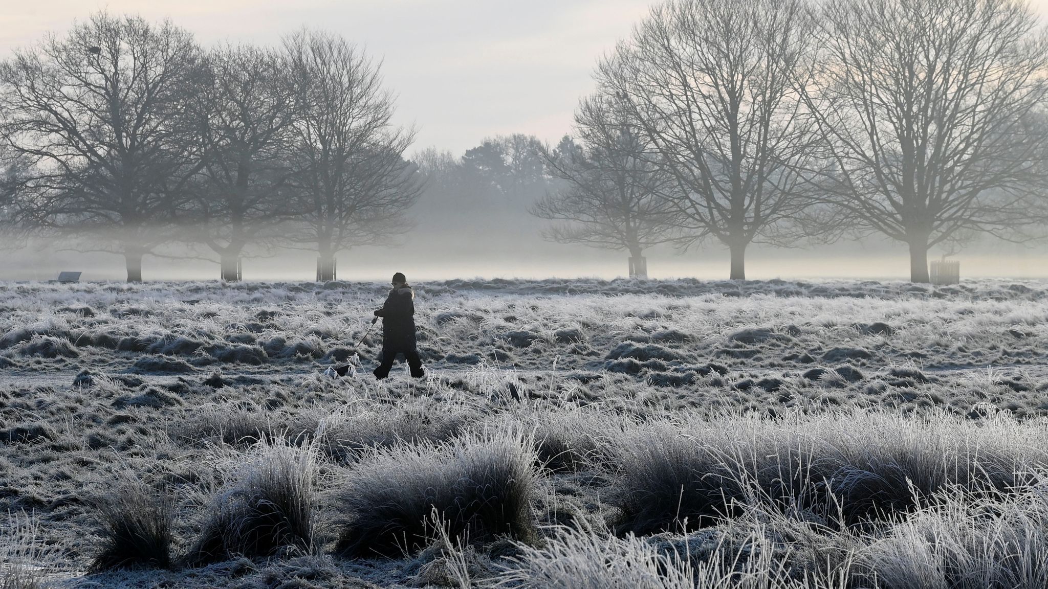 UK weather: Temperatures expected to plunge to -7C after mild weekend ...