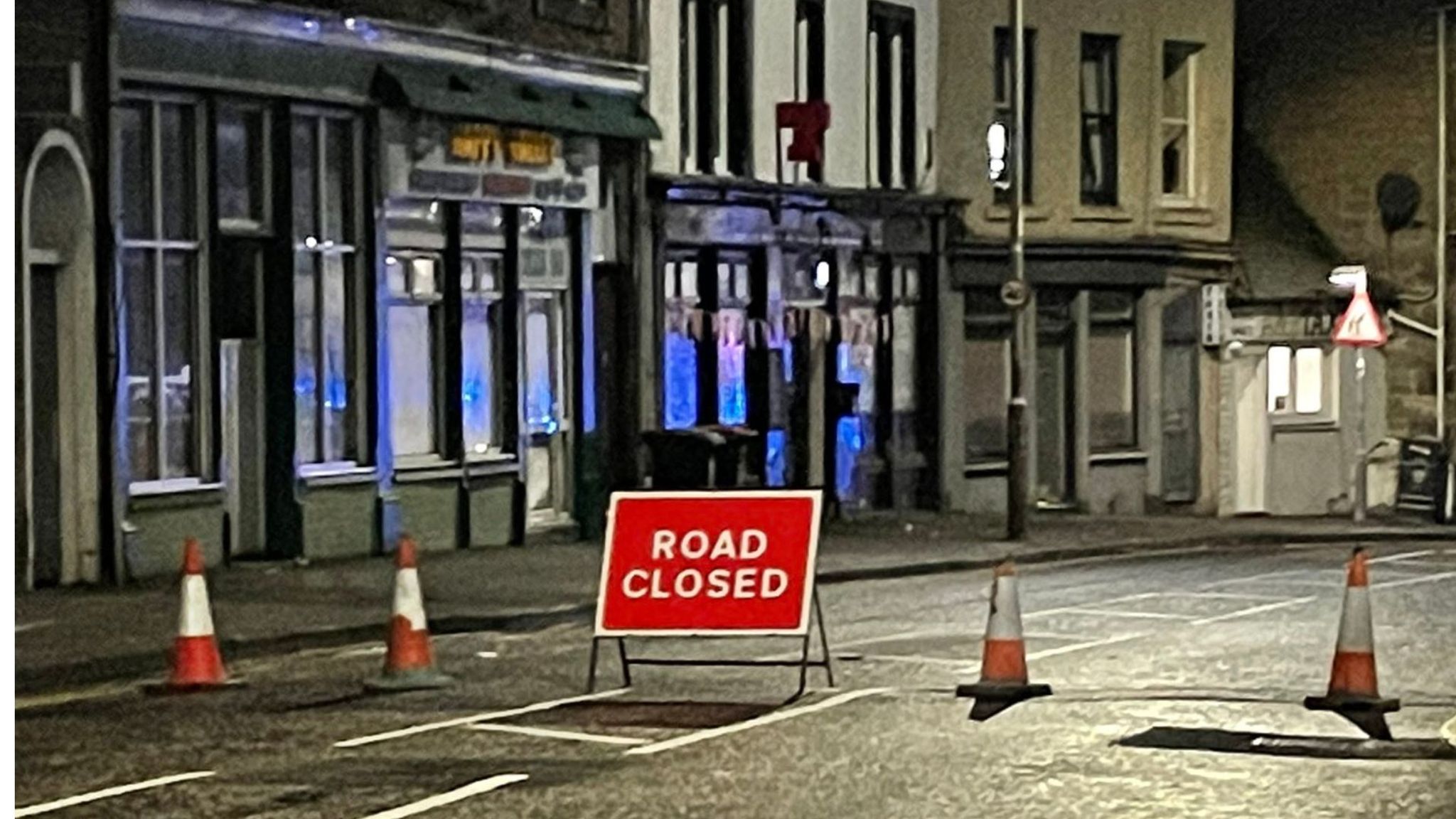 Three people die in hotel fire in Perth, Scotland | UK News | Sky News