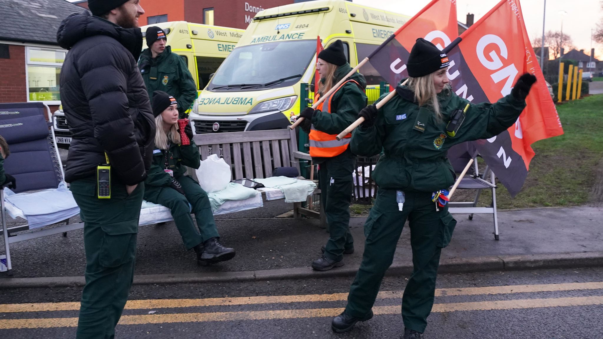 Welsh Ambulance Service strike suspended after pay offer - EMSUK LEARNING