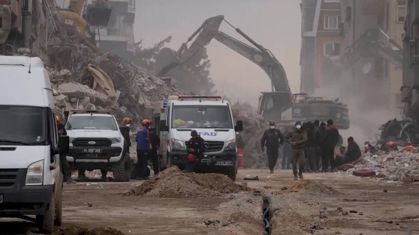 Turkey earthquake: Victims face more devastation after 6.4 magnitude ...