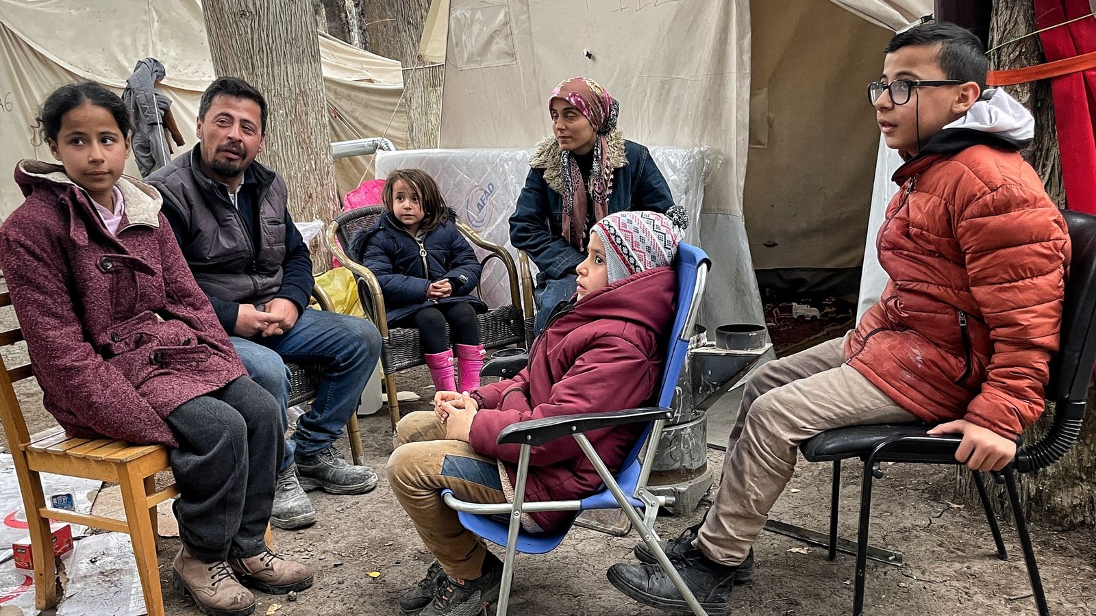 Turkey earthquake: New tremor ends homeless family's dream of recovery ...