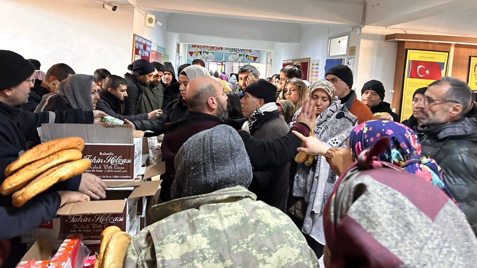 Turkey-Syria earthquake: The volunteers sending food, clothing and ...