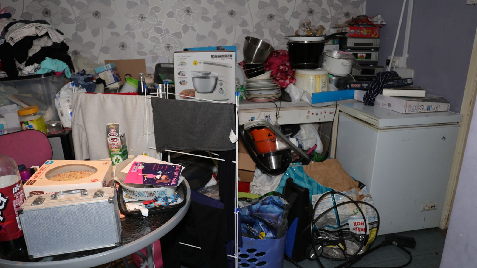 Kaylea Titford: 'Revolting' pictures reveal how obese girl, 16, died in ...