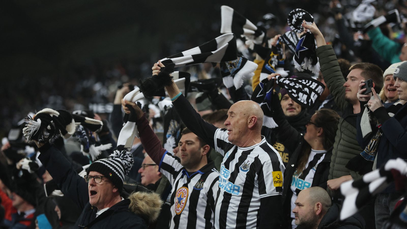 Carabao Cup final: Newcastle United's Eddie Howe hails city's 'truly ...