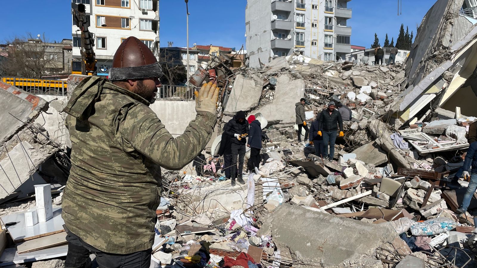 Turkey-Syria earthquake: 'The world has collapsed on its head ...