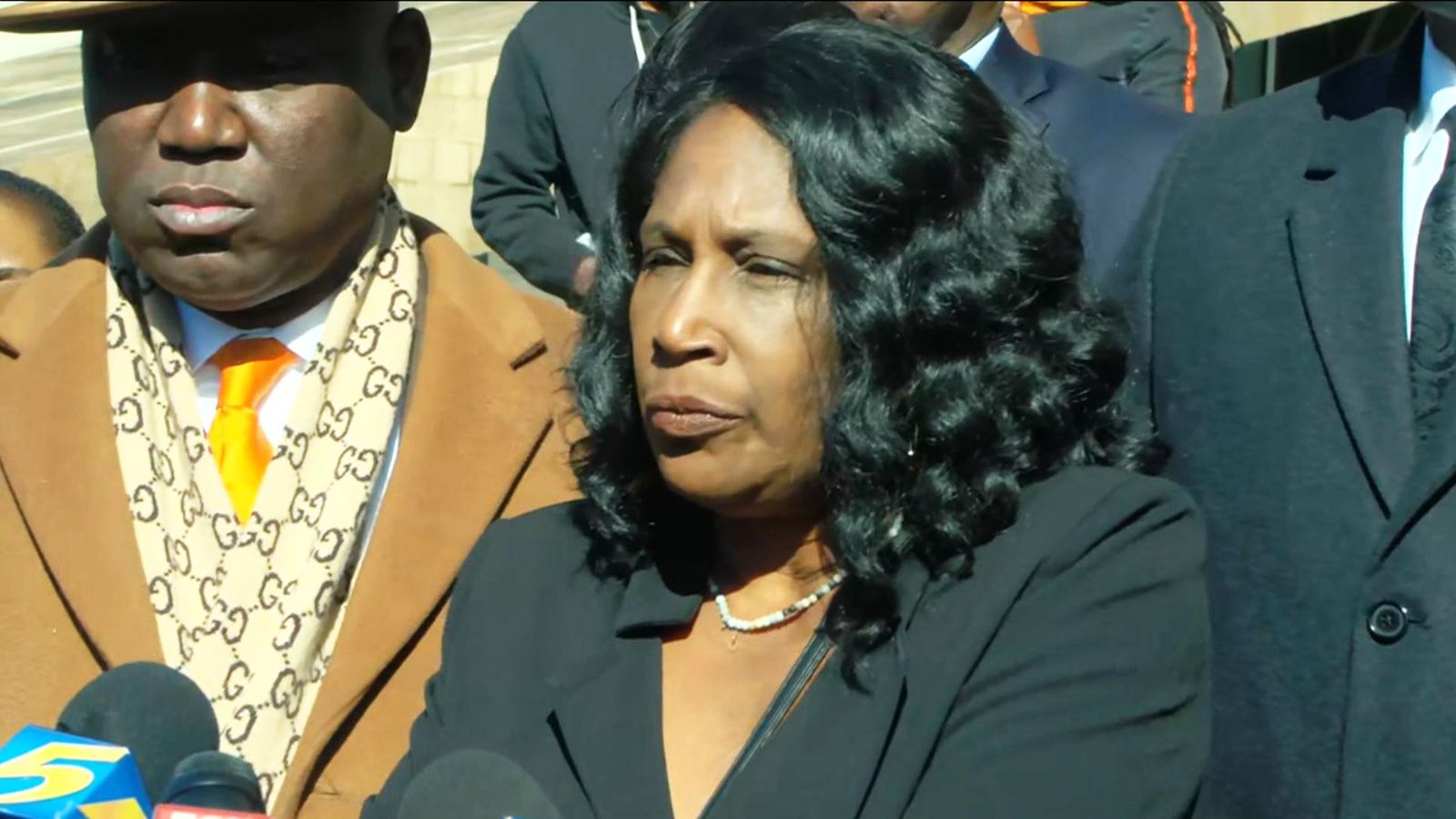 Tyre Nichols' mother, RowVaughn Wells, speaks at the pre-trial hearing ...