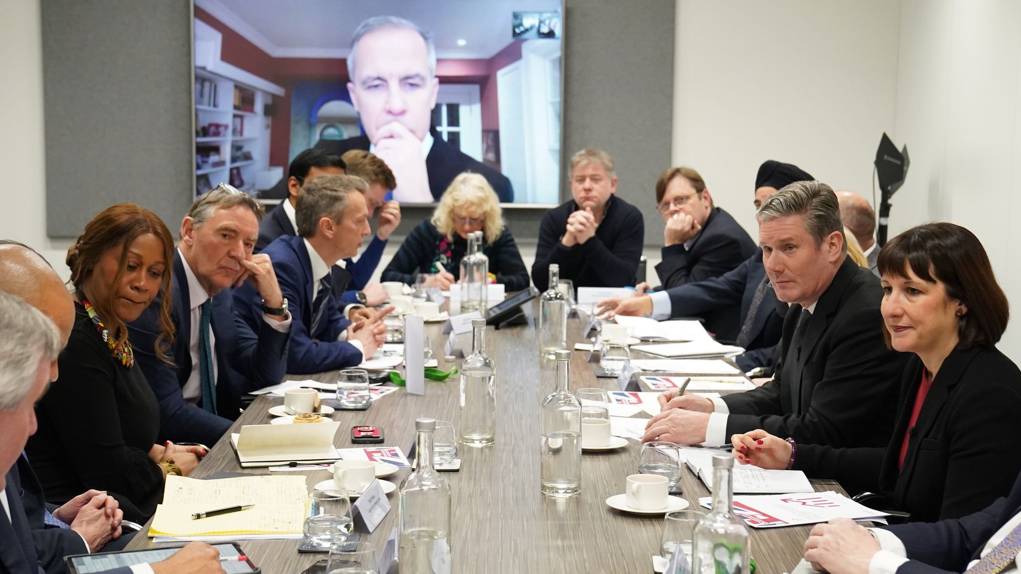 Financial chiefs attending Starmer speech is significant - they can see ...