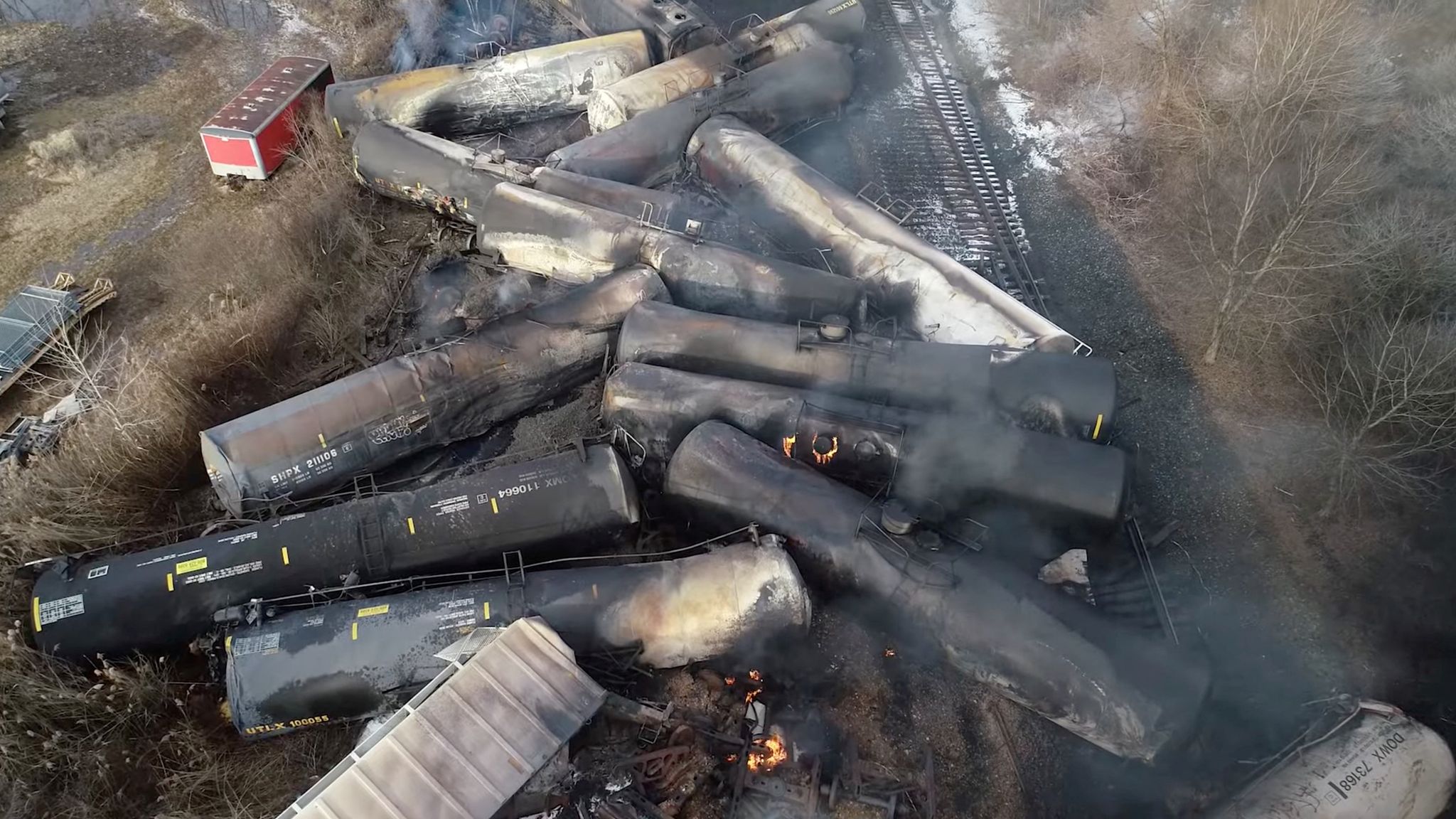 Ohio crews release toxic chemicals from derailed freight train to avert ...