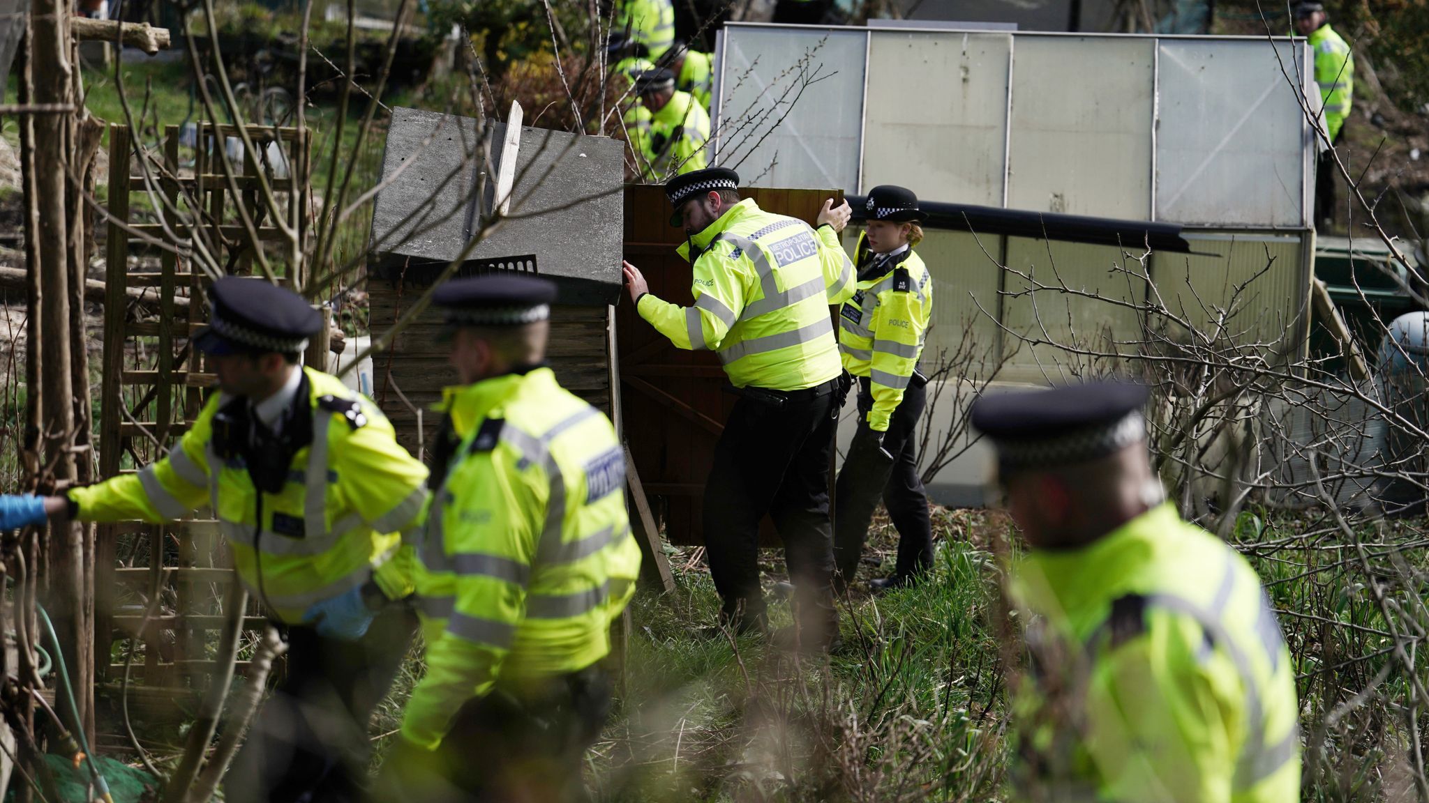 Constance Marten and her partner Mark Gordon are arrested - but their ...