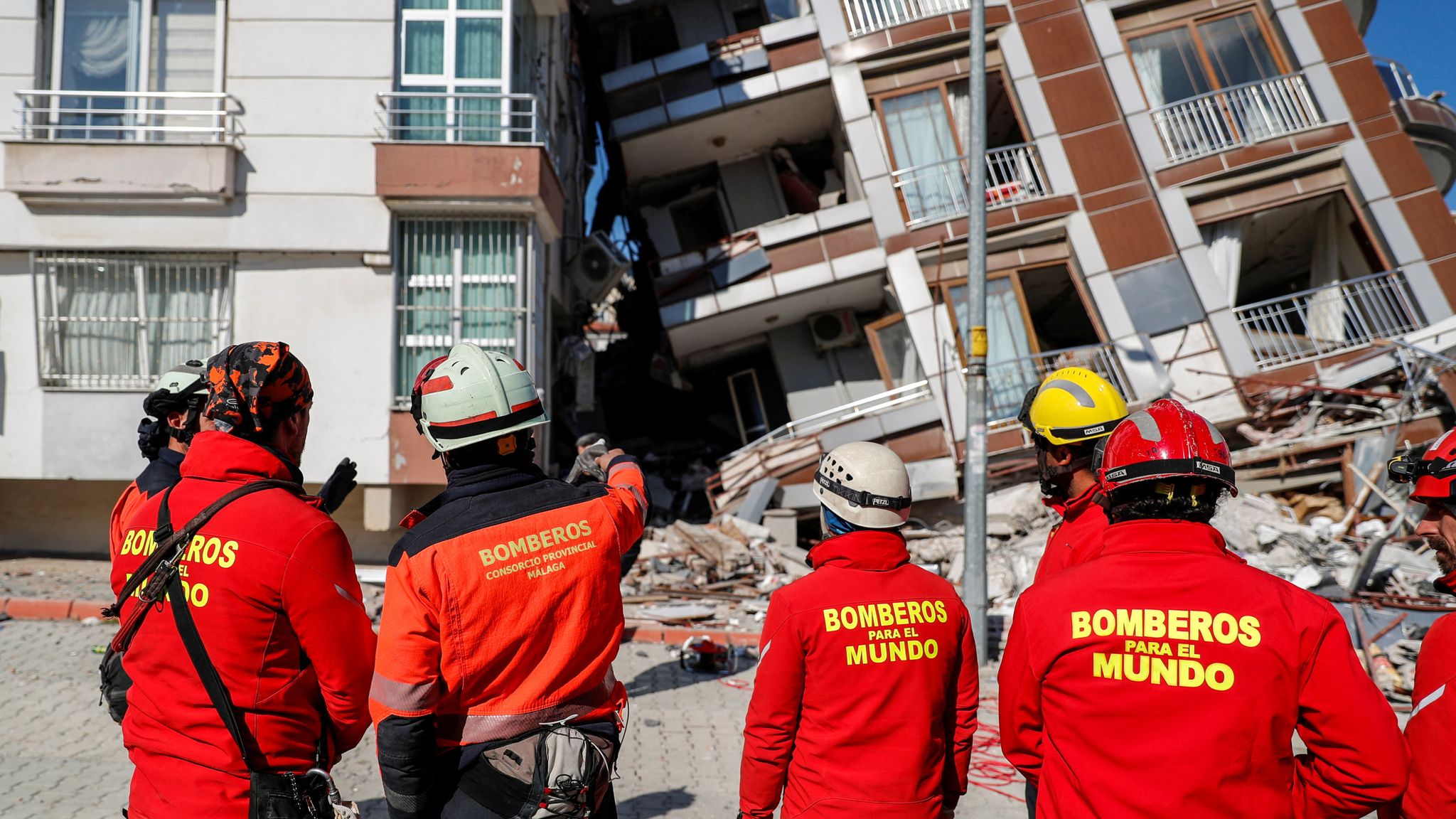 Turkey-Syria earthquake: Which countries have offered to help and what ...