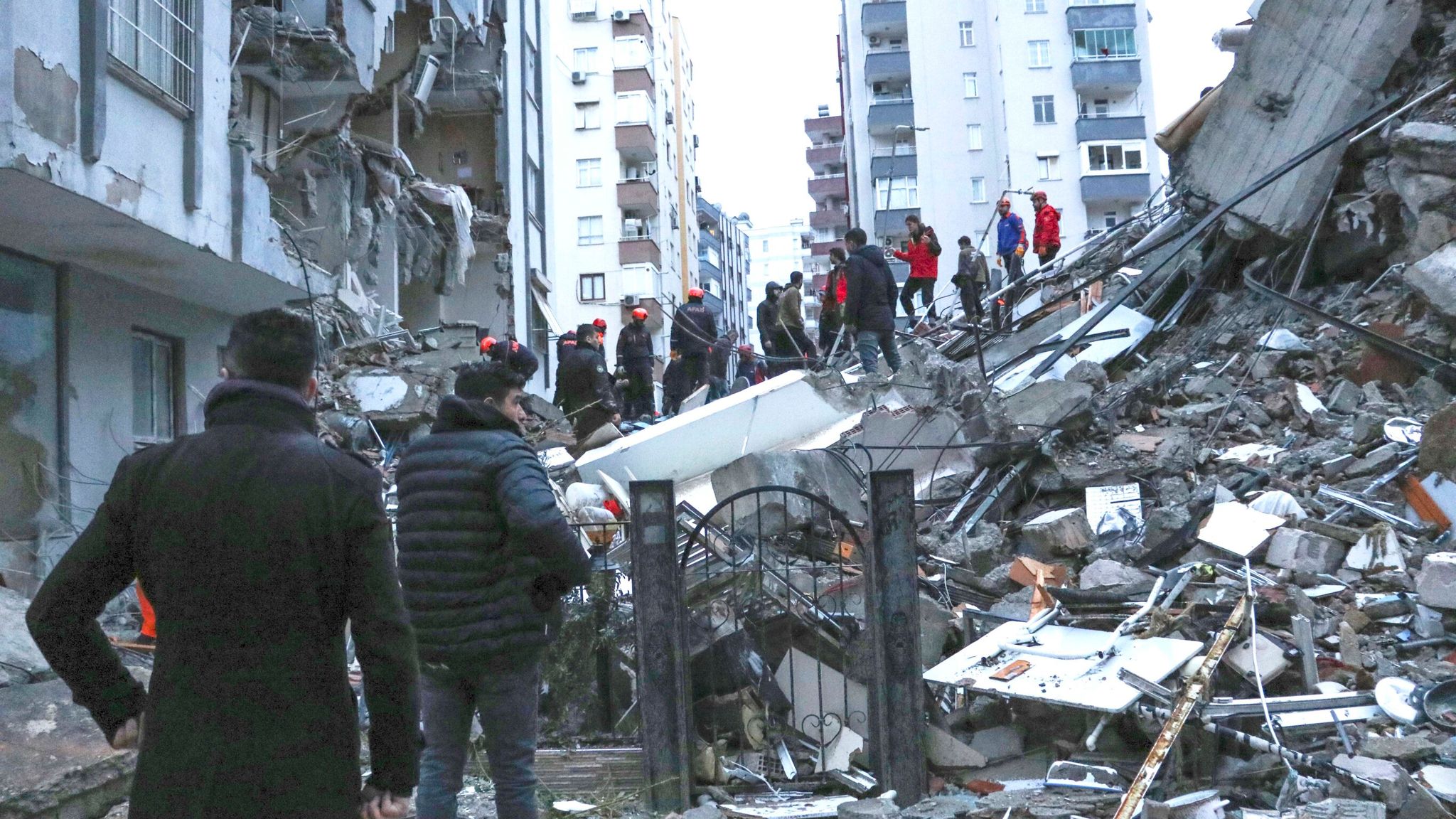 Turkey and Syria earthquake: Pictures show devastation of 7.8 magnitude ...