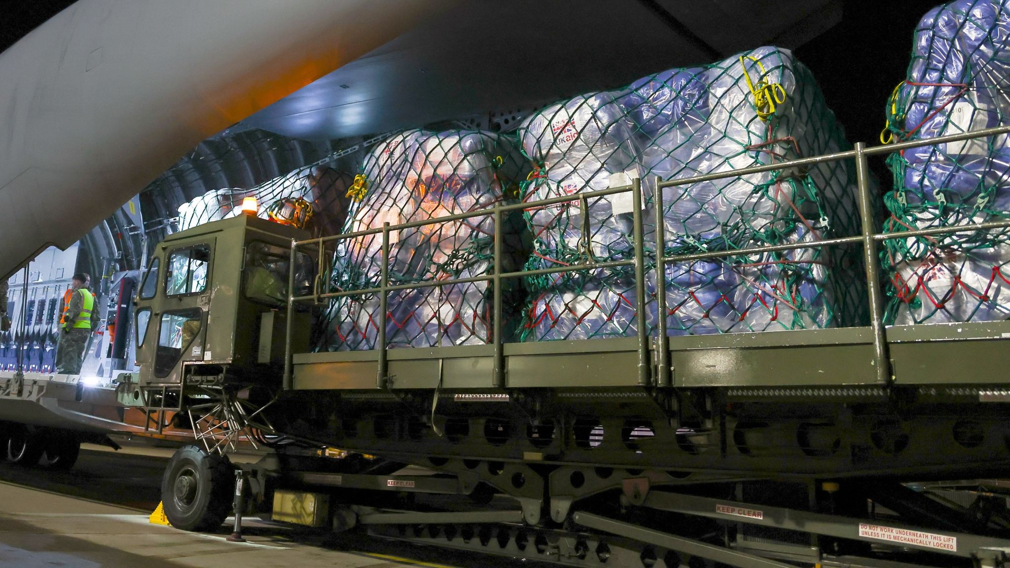 Turkey-Syria earthquake: UK sends thousands of thermal blankets - and ...